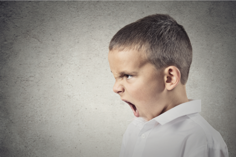 ¿Sabes qué hacer cuando tu hijo te conteste de mala manera? - Eres Mamá