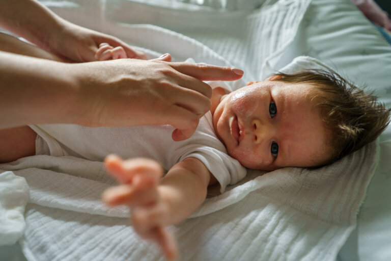 Lesiones benignas en la piel del bebé: tipos y cuidados - Eres Mamá