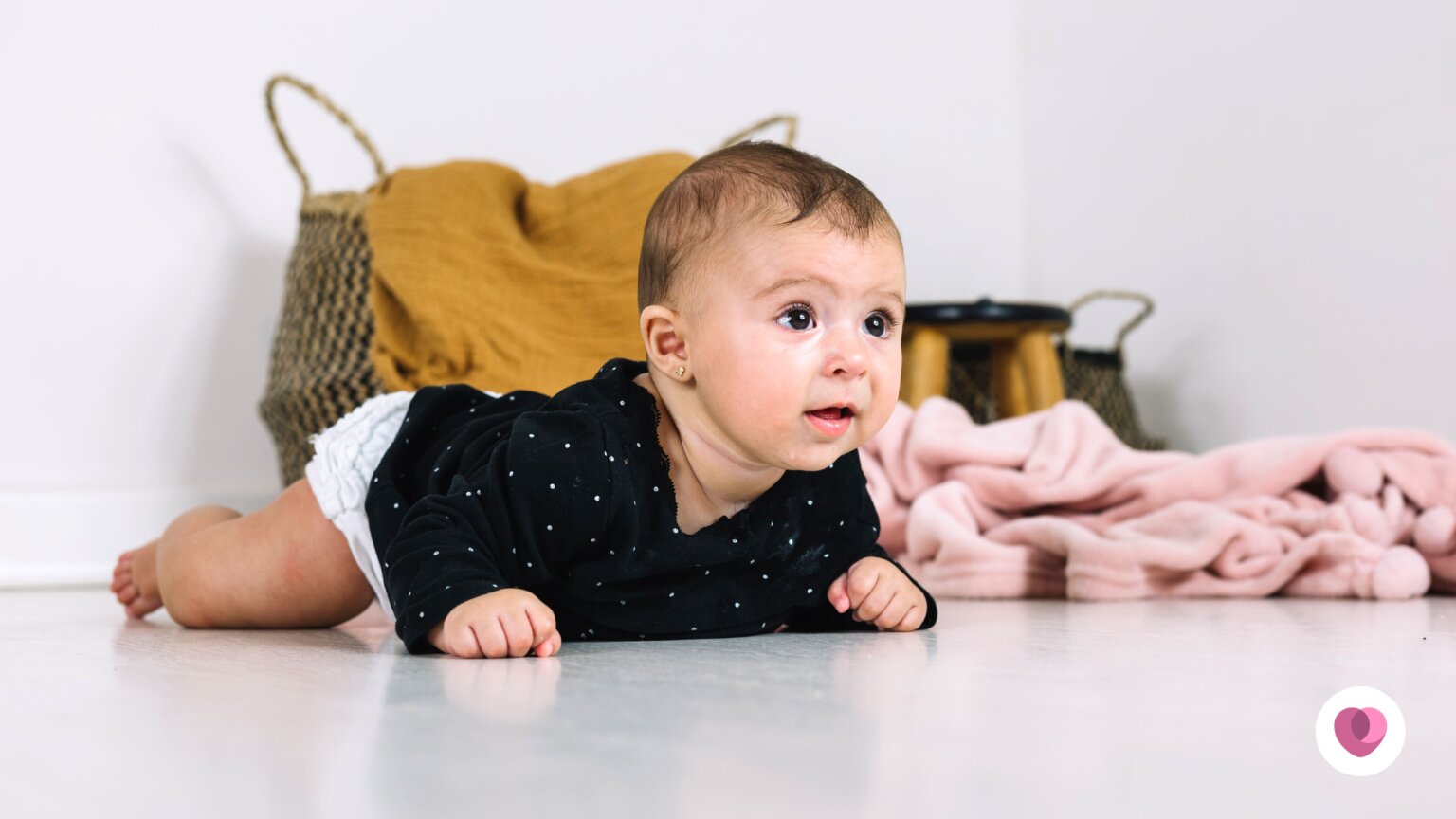 Estos son los 8 tipos de gateo en bebés